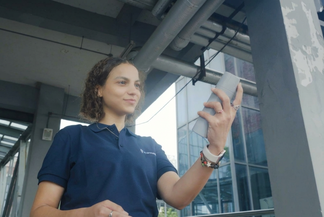 Professional RTK GNSS for Construction with V4e Pro | FJD Trion